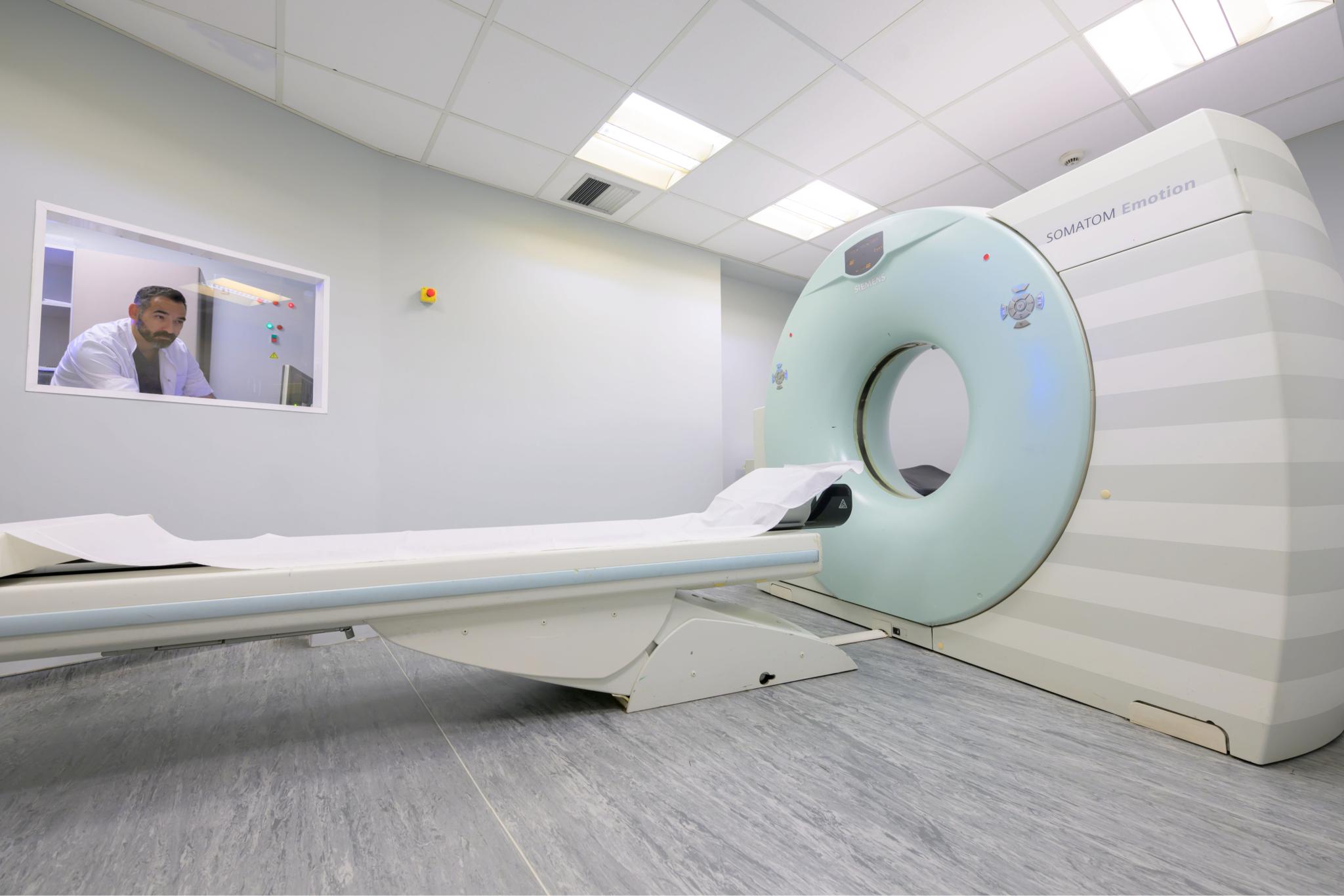 Απεικονιστικός Τομέας > Αξονικός Τομογράφος - Βουγιουκλάκειο